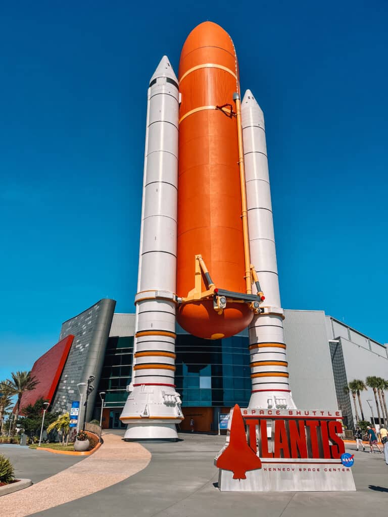 Exploring Kennedy Space Center – Sincerely Yasmen